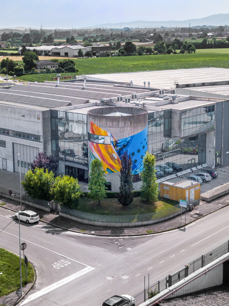 Biennale Street Art - Super Walls - Julia Benz - Artist