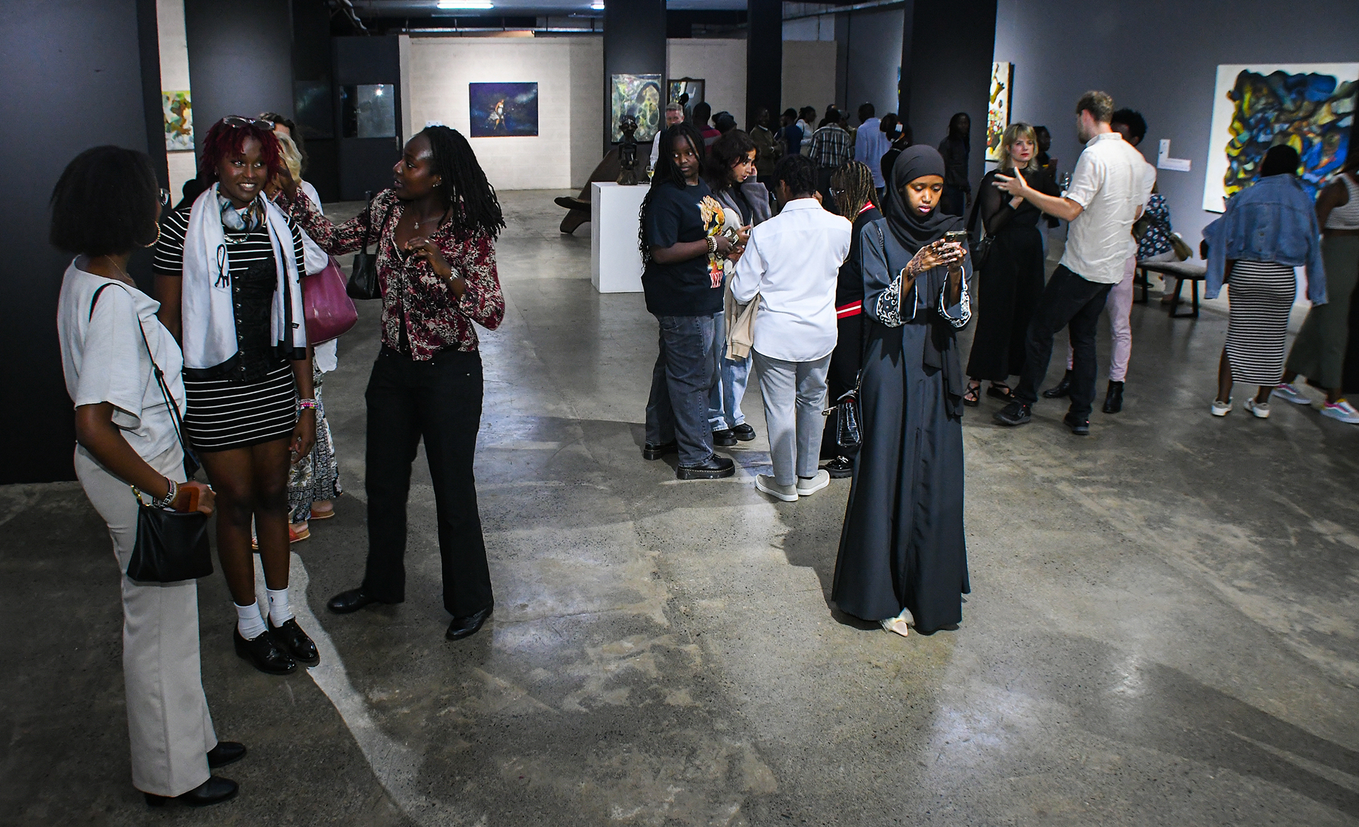 Life Size Art - Julia Benz - Artist